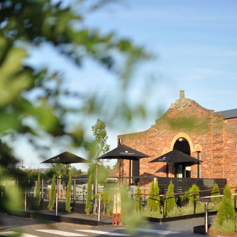 Entally Lodge | Lodge Accommodation | Weddings | Functions | Bistro